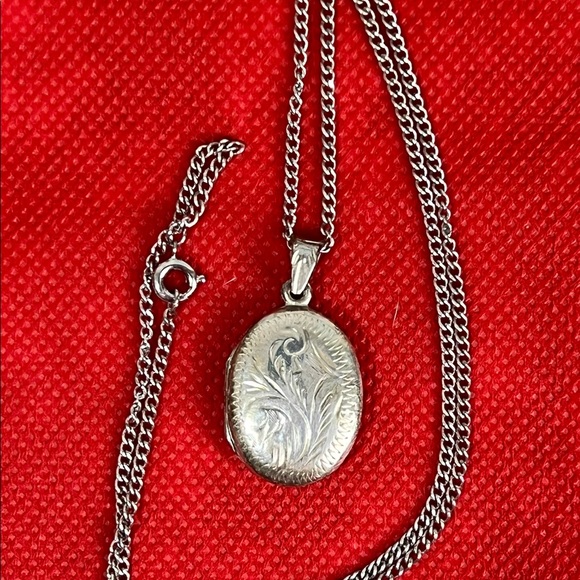 Jewelry | Vintage Sterling Silver Etched Locket And Chain Necklace ...